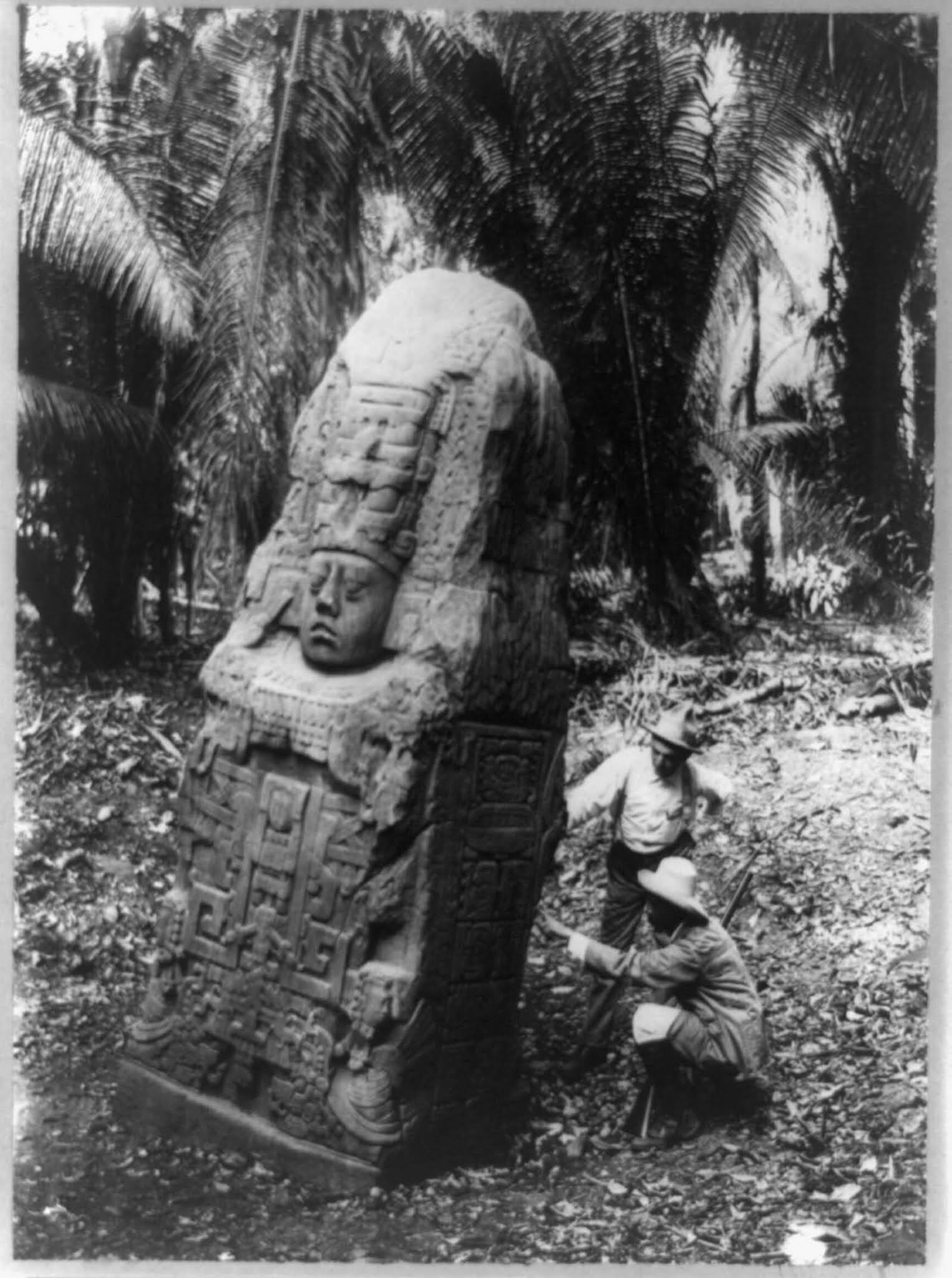 Vintage photos documenting the discovery of Maya ruins, 1880-1900 ...